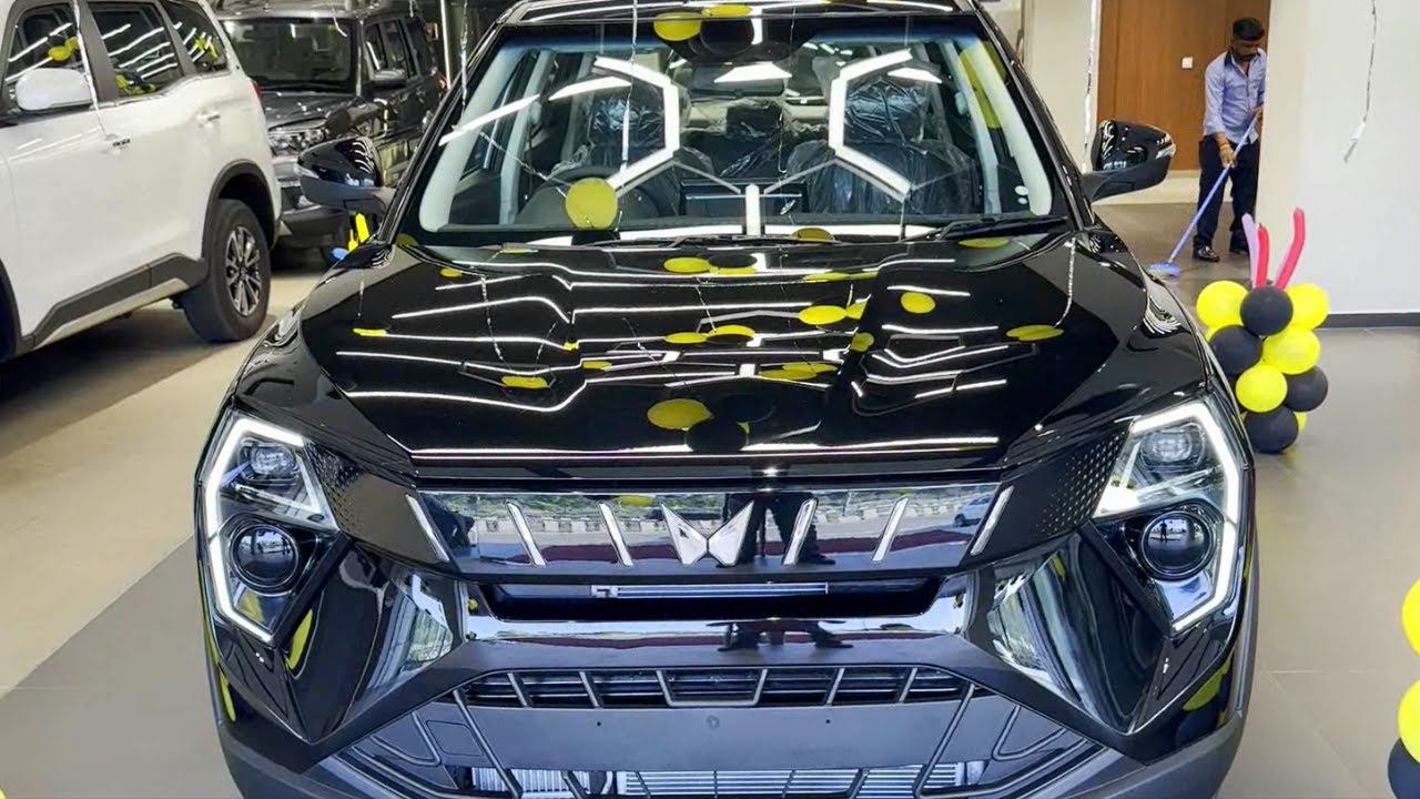 New Mahindra XUV3XO AX5 Petrol Review and Complete Walkaround 🔥 | Price ...