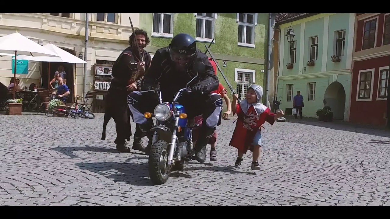 The Monkey Run Romania - YouTube