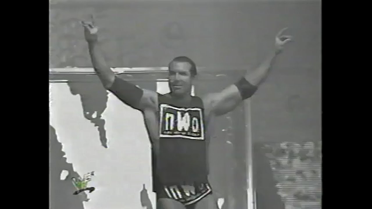 Scott Hall vs Crash Holly Heat April 7th, 2002 - YouTube