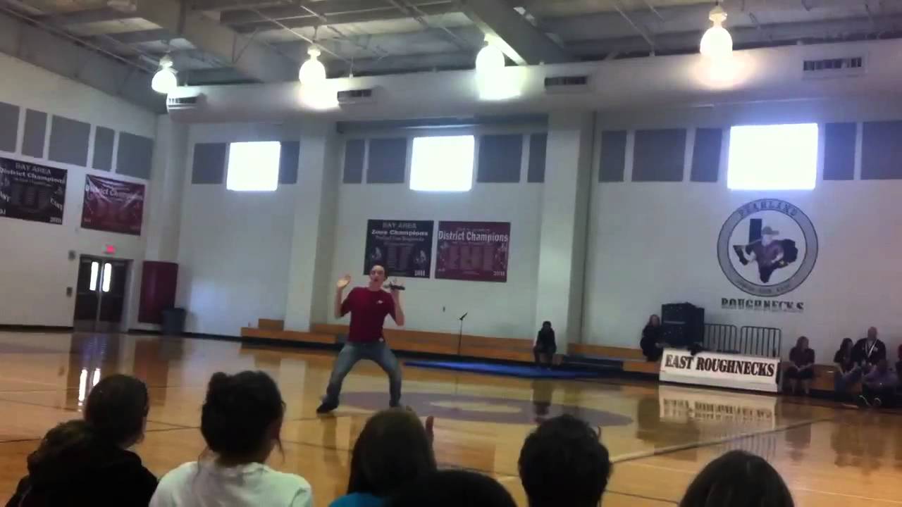 Pearland Jr High East Talent Show Dylan - YouTube