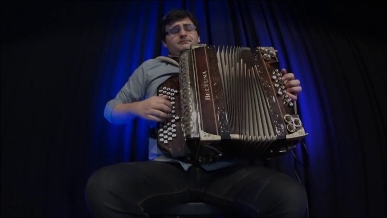 Manuel Savron - Bésame Mucho - YouTube