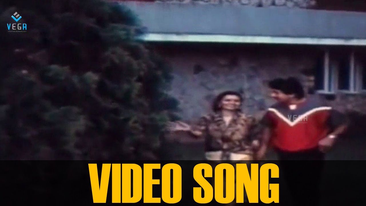 Thaamarakkili Paadunnu Malayalam Song || Moonnam Pakkam - YouTube