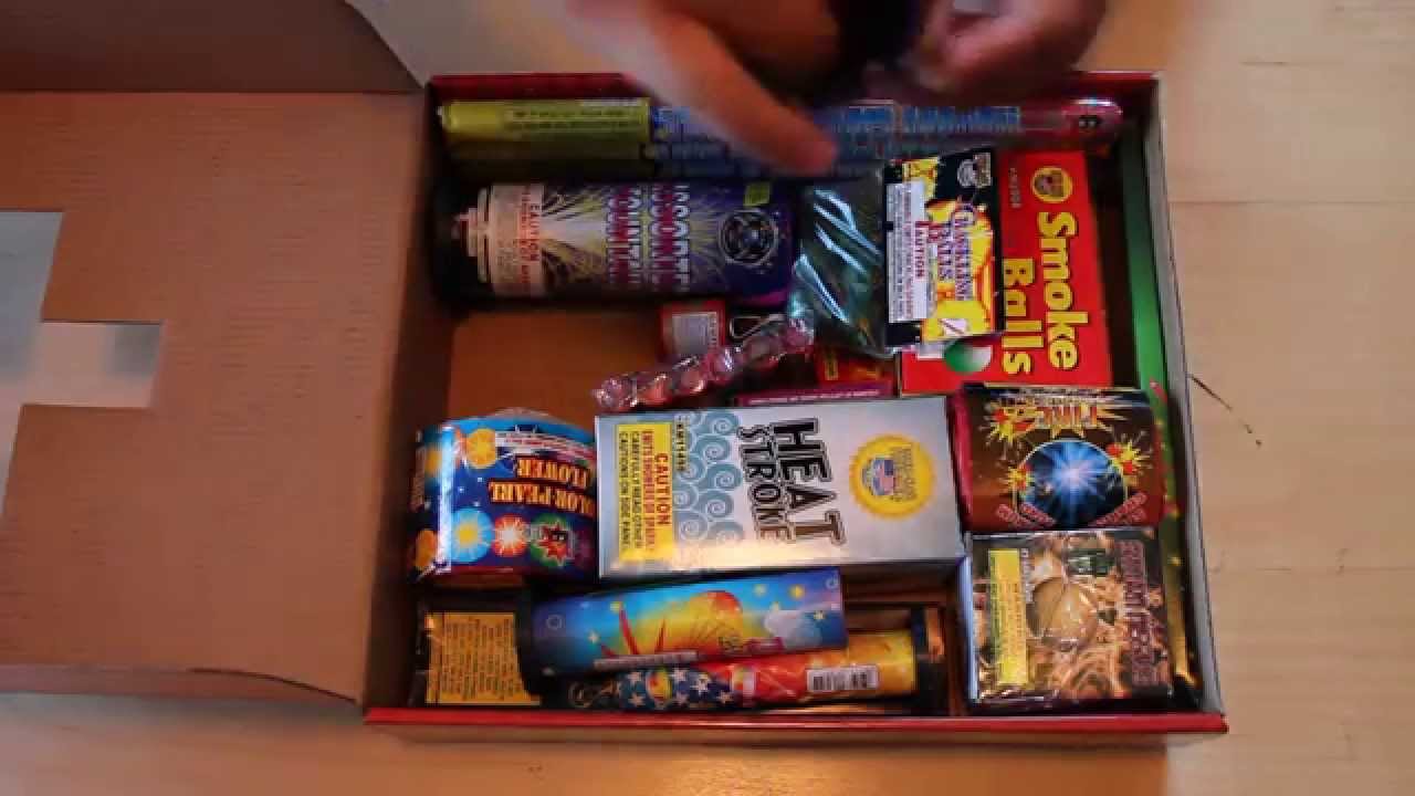 Alien Fireworks First Aid Firework Assortment Unboxing - YouTube