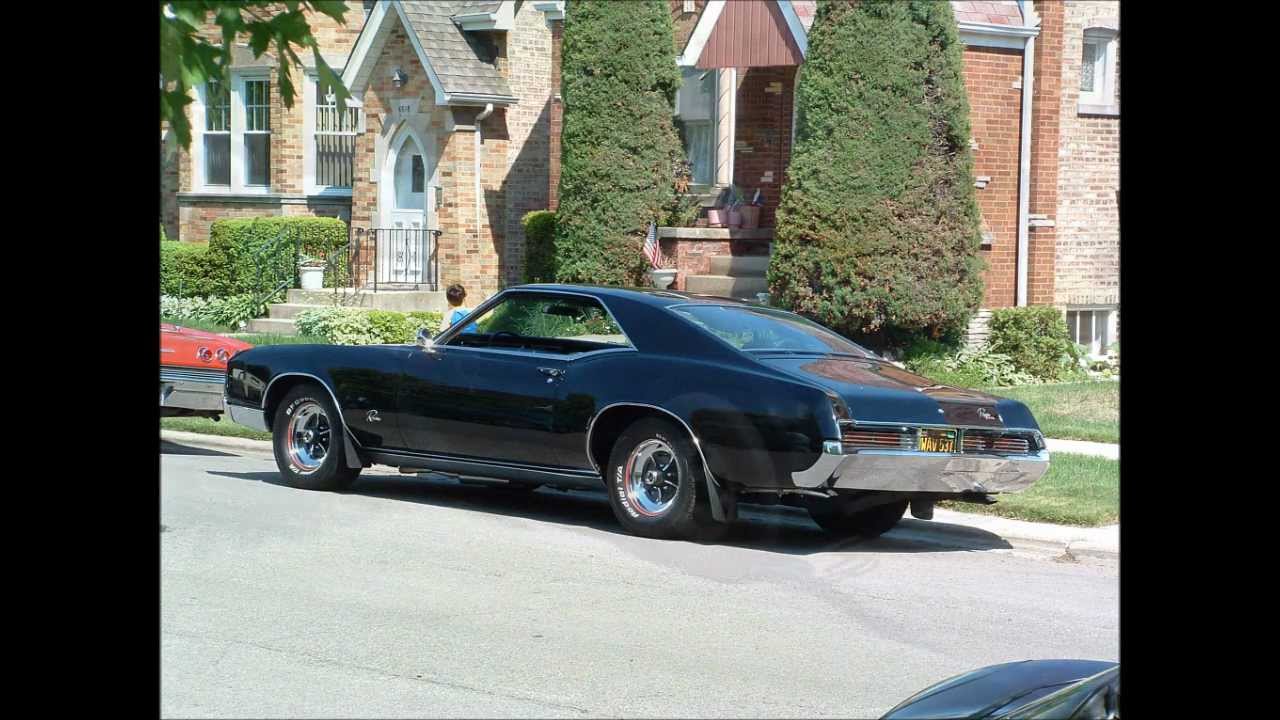 Muscle car parade. GTO Chevelle, Chrysler - YouTube