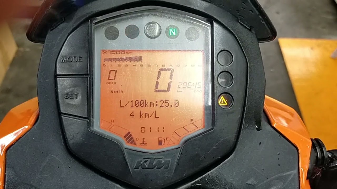 ktm 200 duke 2012 Akrapovic - YouTube