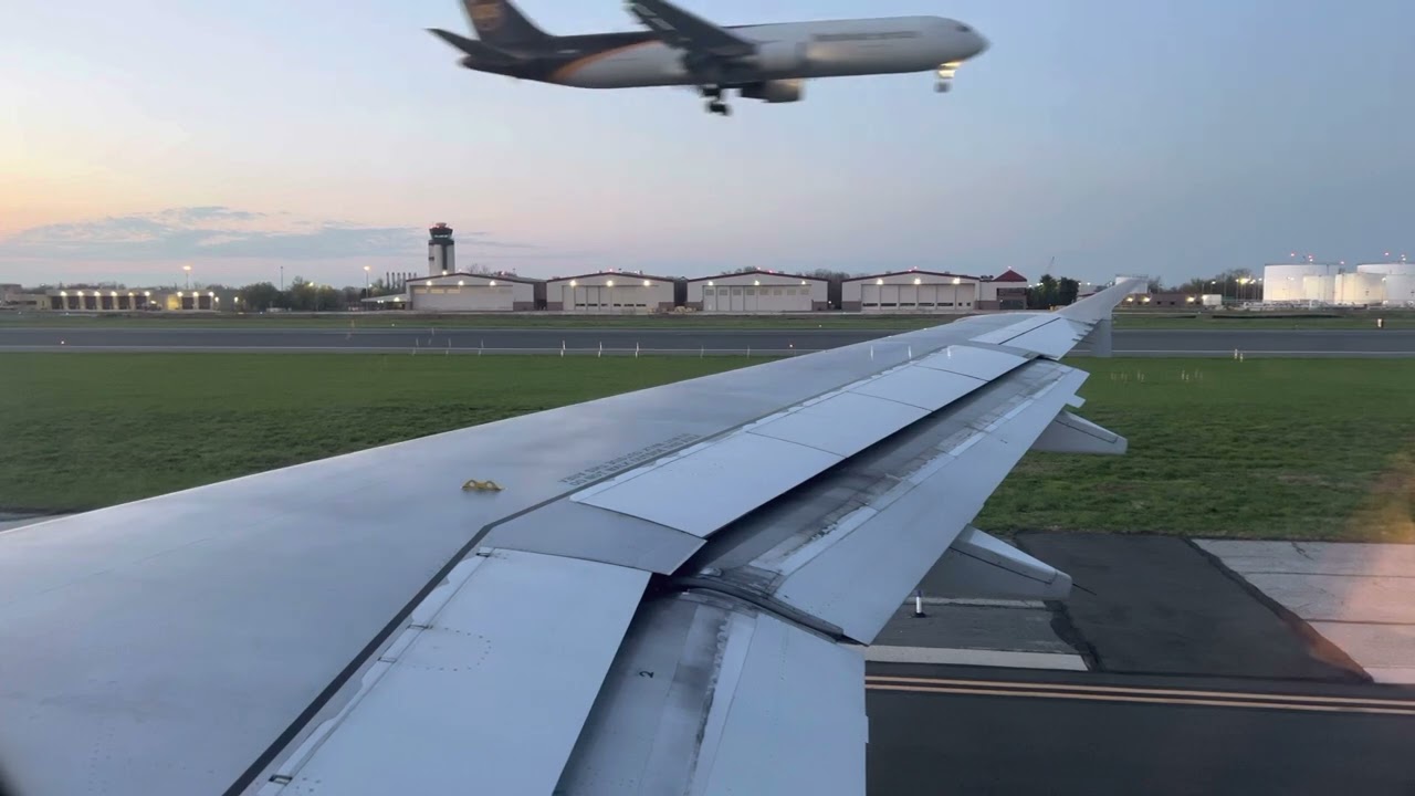 American Airlines A320 Taxi/Takeoff from Philadelphia - YouTube
