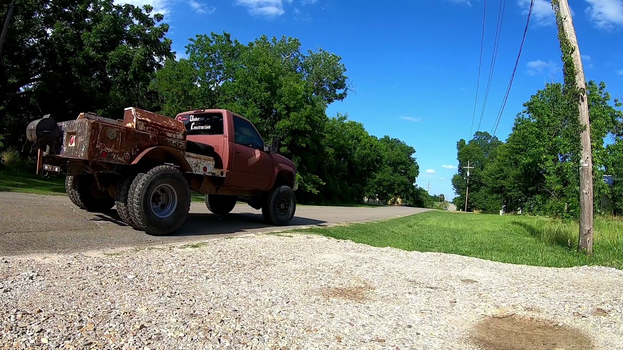 Solid axle chevy Cummins dually welding rig - YouTube