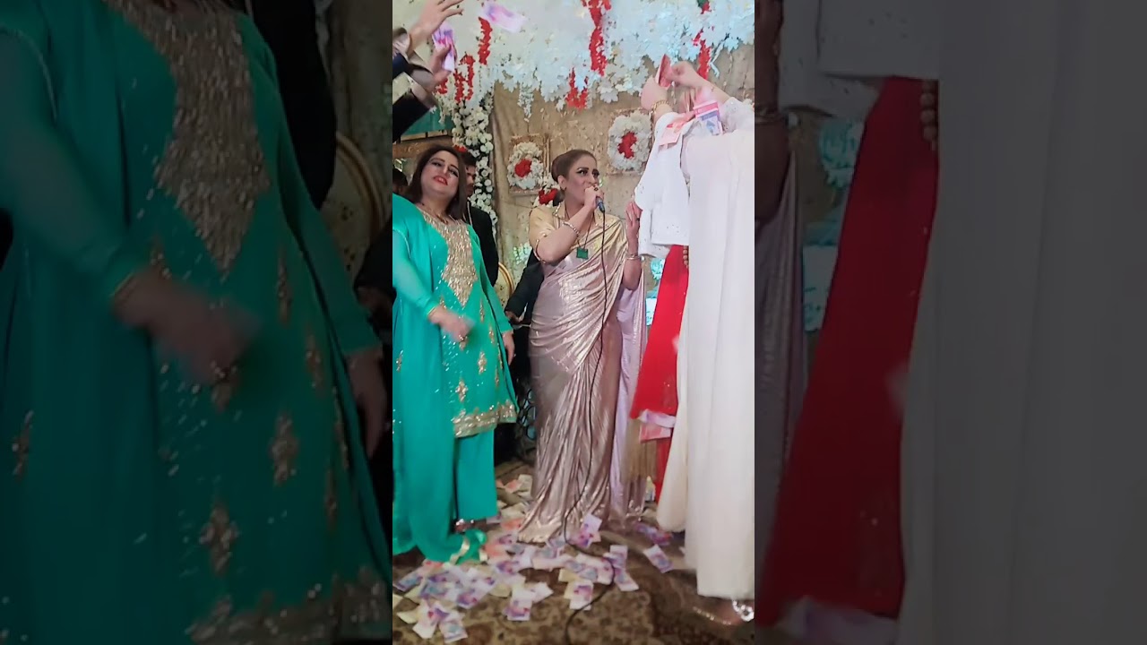 Live show NASEEBO Lal and nargis dancer - YouTube