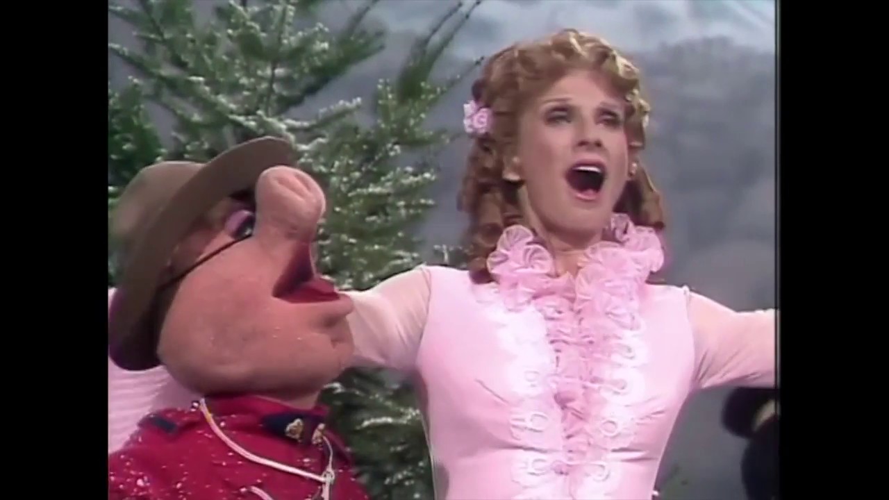 Muppet Songs: Chloris Leachman - Operatic Medley - YouTube