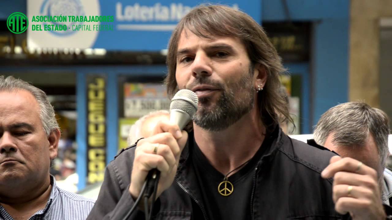 DISCURSO DE DANIEL CATALANO EN EL HOSPITAL RIVADAVIA - YouTube