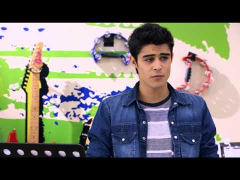 Violetta - Tomas compone una canzone per Leon - Ep- 44 HD