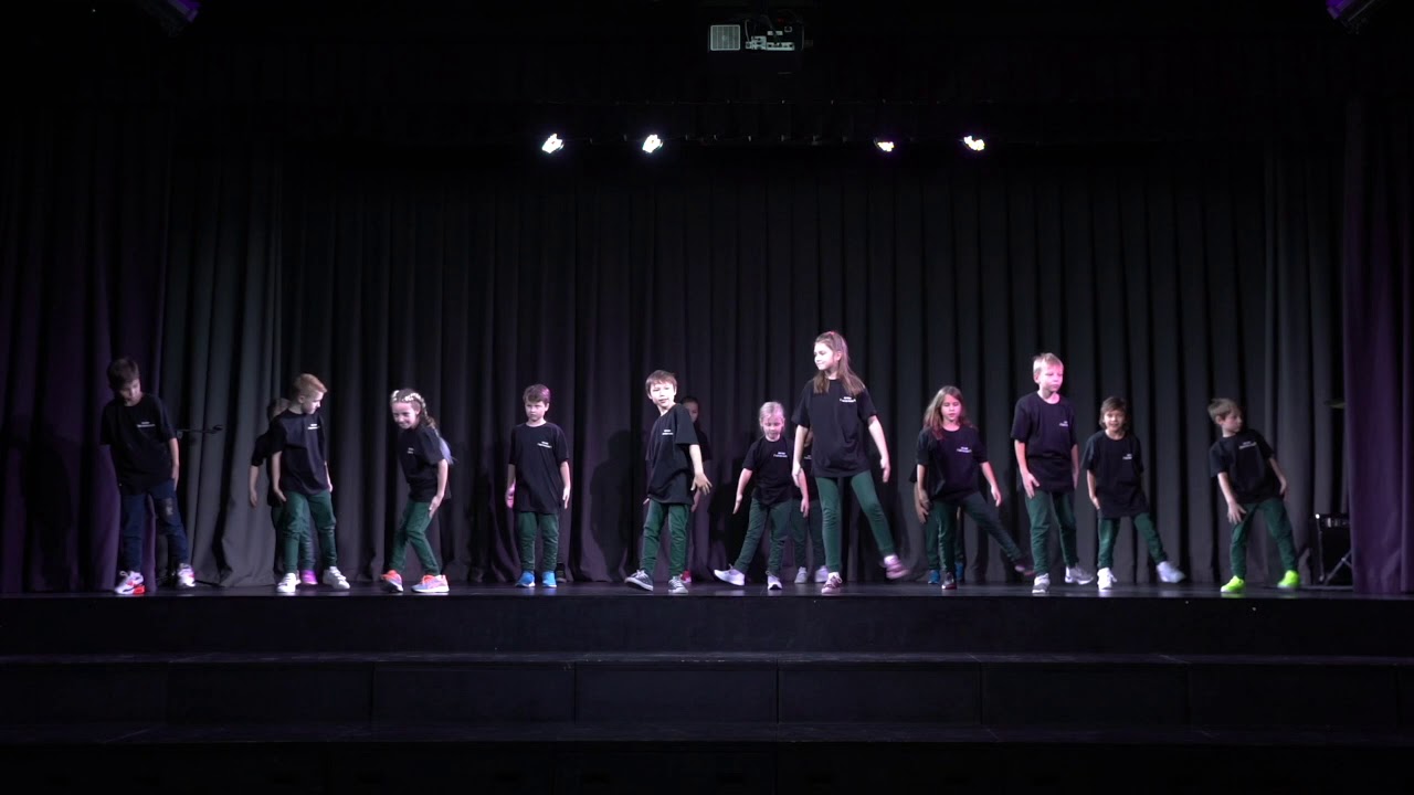 LBE dance school Electro dance kidz (8-10 years old) - YouTube