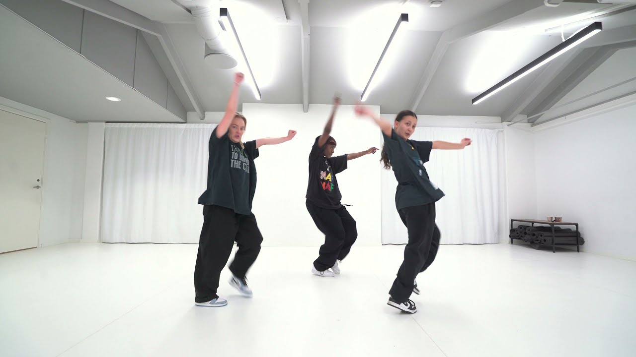 Use Your Body - Dreya Mac | Choreography by Binta Bah - YouTube