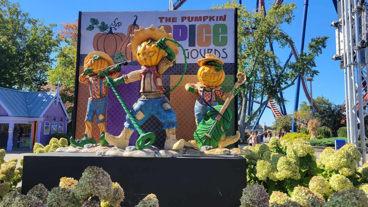 Cedar Point's Halloweekend's daytime activities. - YouTube