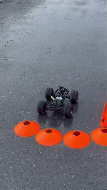Rc car demo with cones #rccars #rccarshow #rcoffroad #rcadventure - YouTube