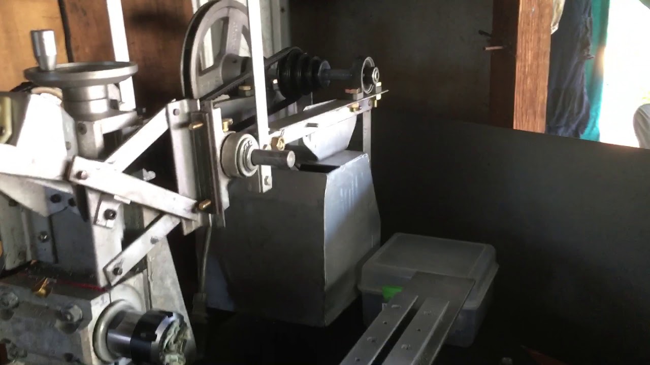 Gingery Milling Machine working - YouTube