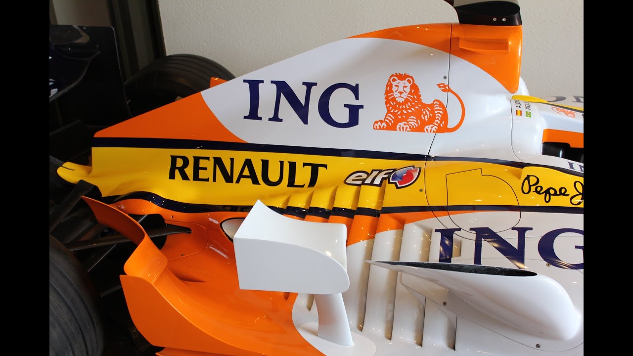 『The Legends of Renault F1』Renault R28 - YouTube