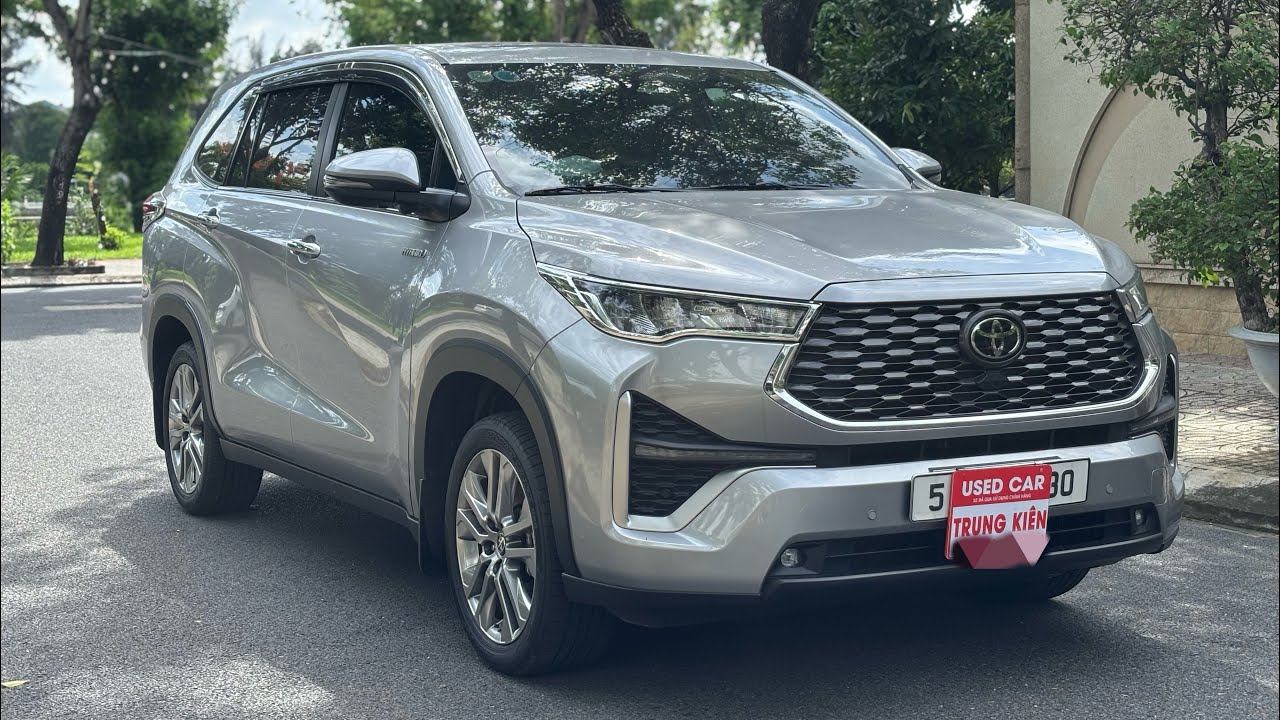INNOVA CROSS 2023 Bản Hybrid Lướt 8.000km - YouTube