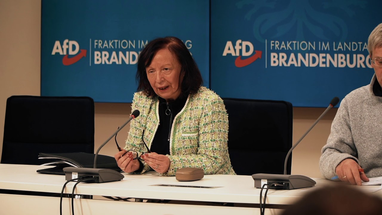 Marianne Spring-Räumschüssel | Pressekonferenz vom 19.01.2021 - YouTube
