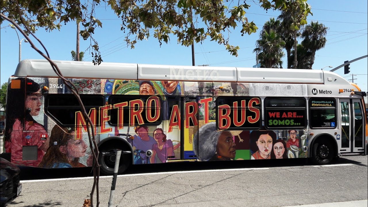 LA metro art bus😎 Venice Beach legalize legends DIY artists' lab wall ...
