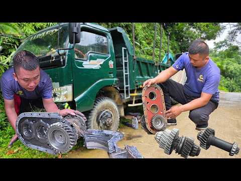 The Transfer Case Shattered! Broken Gears Left This Heavy Truck Stranded | Full Rescue & Repair