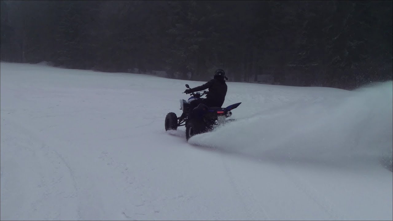 Raptor 700 fun in the snow - YouTube