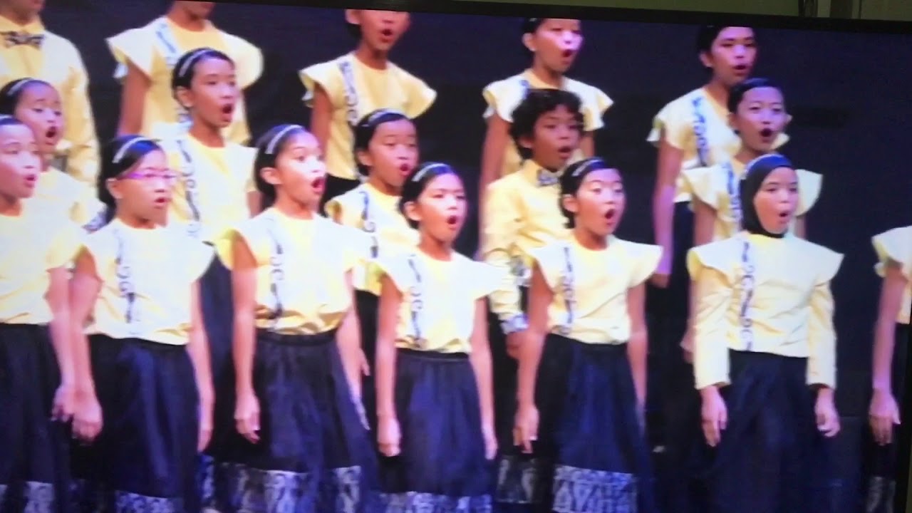 Paduan Suara Tara Salvia | Rambadia arr. Daniel Dasalak - YouTube