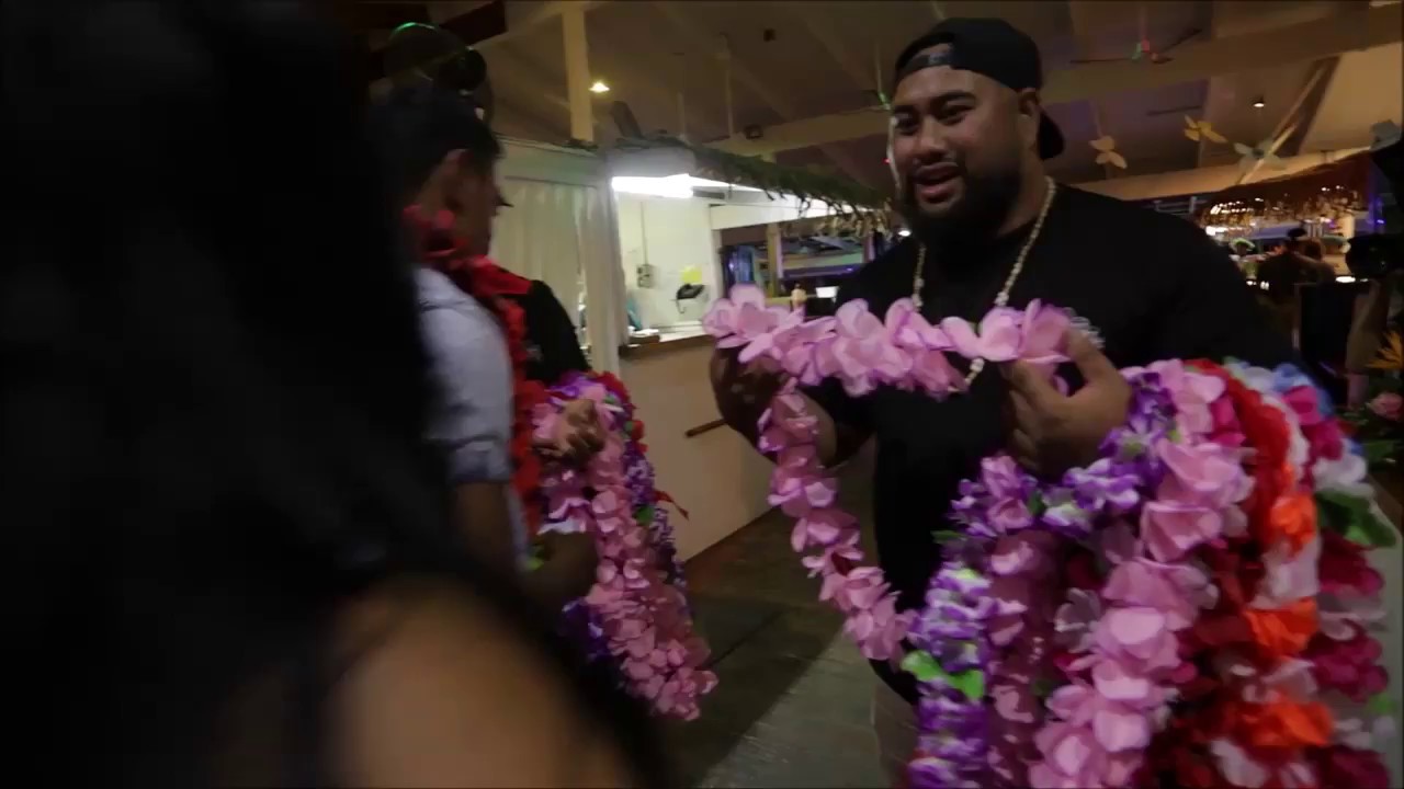 Going Troppo Nightlife Tour - YouTube