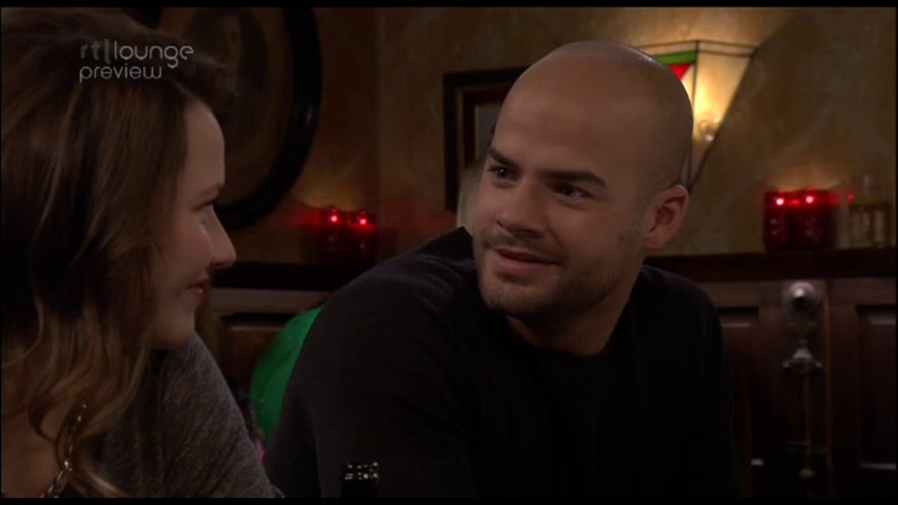 GTST - Wiet en Anna | Wiet onzeker over haar verleden - Story line #127 (14 januari 2015) - YouTube