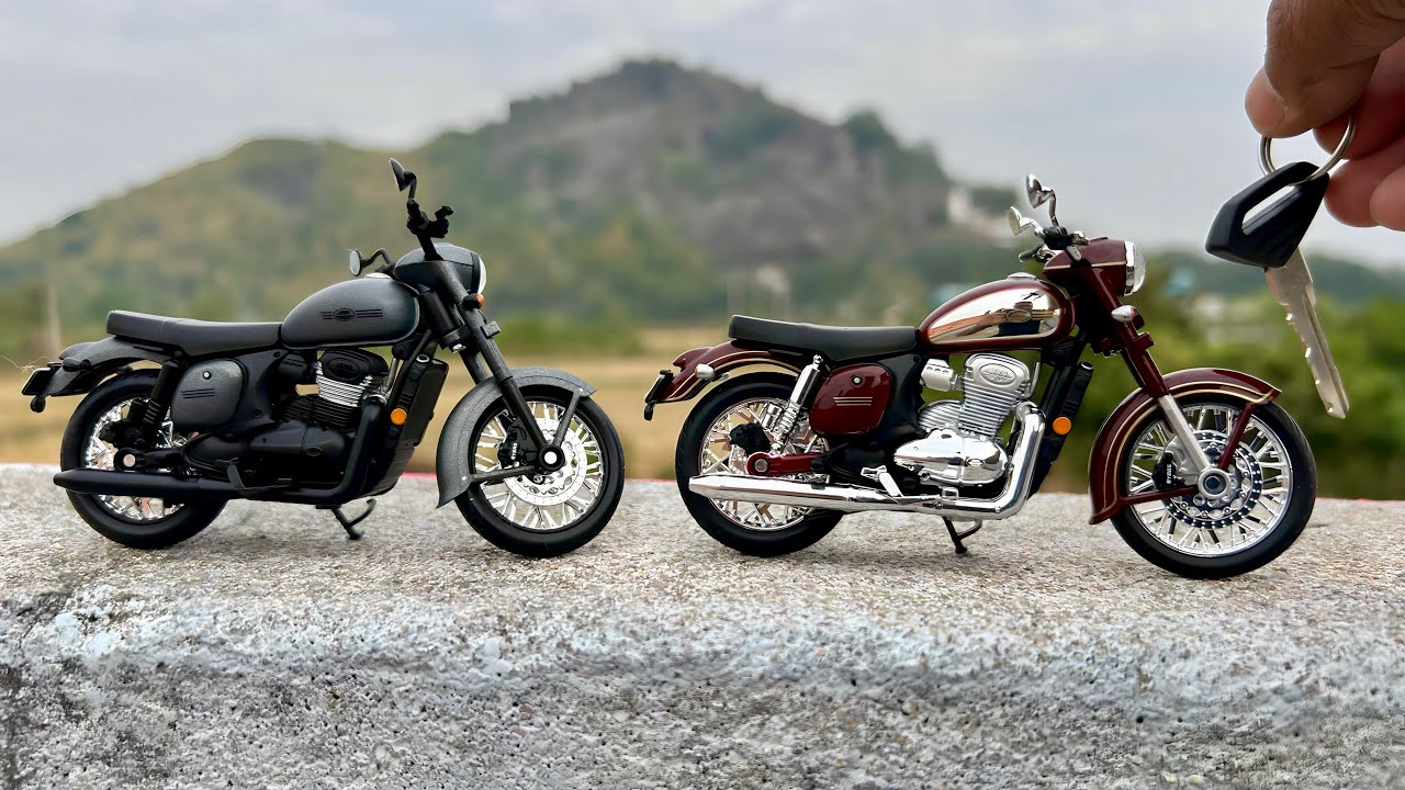 Unboxing of Scale 1/18 Model Jawa 42 | Jawa Classic 300 | Miniature ...