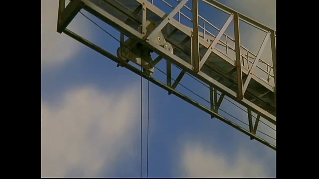 Edward Crash Huge - YouTube