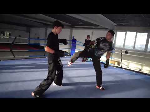 Kickbox Training 7(1) - YouTube