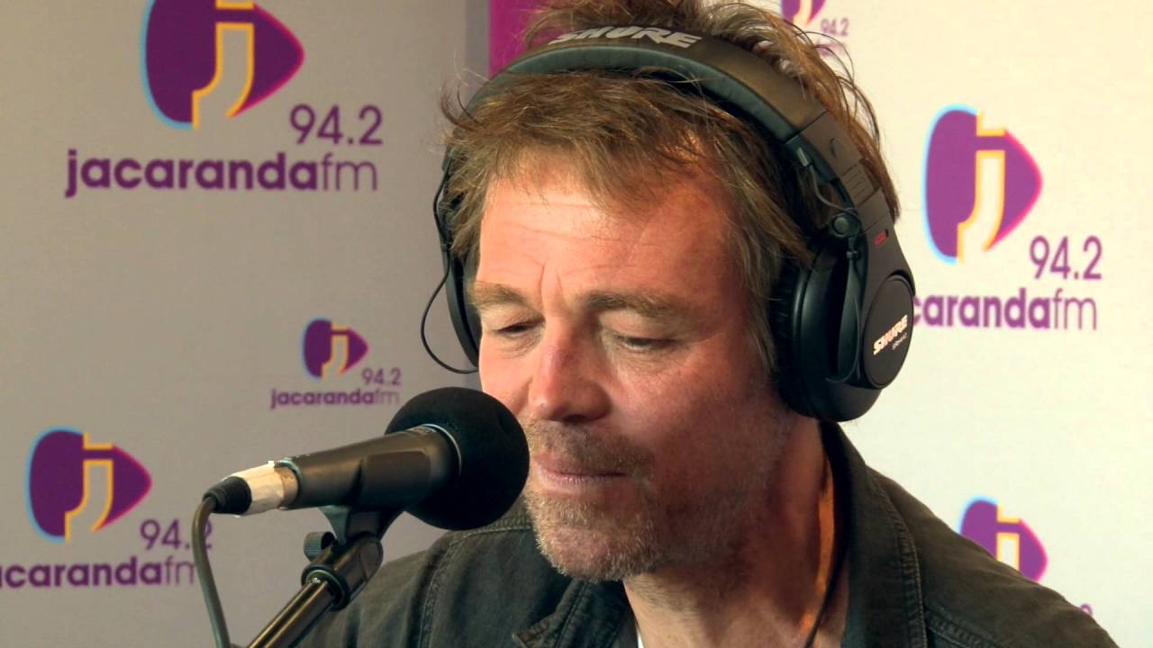 MBD Unplugged Valiant Swart - YouTube