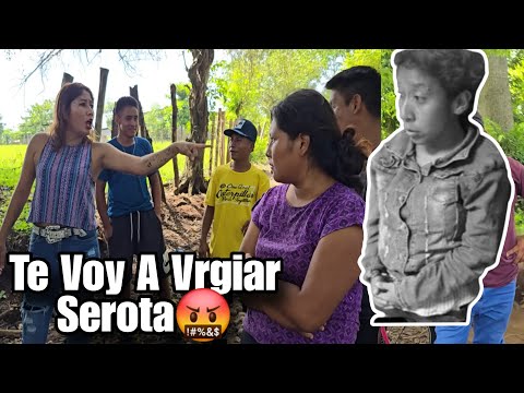 Sindy la agarró contra sara /vos sos la cvlpable de que doña viki se desapareciera le gritó