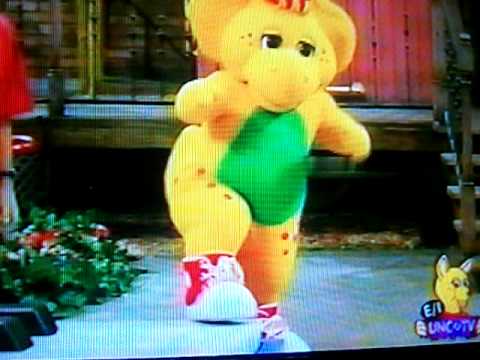 Barney and Friends - "This Old Man" (Played on a Huge Piano with Feet ...