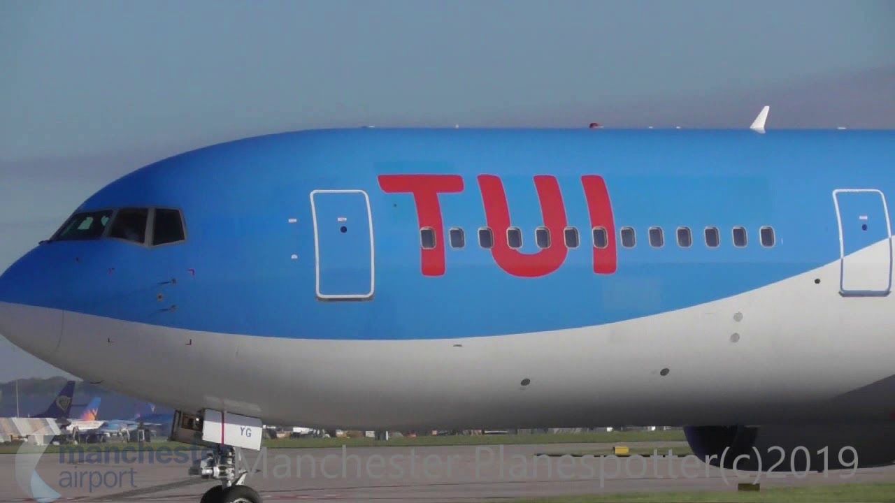 (HD) Plane Spotting At (MAN) Manchester Airport Close Up Action At ...