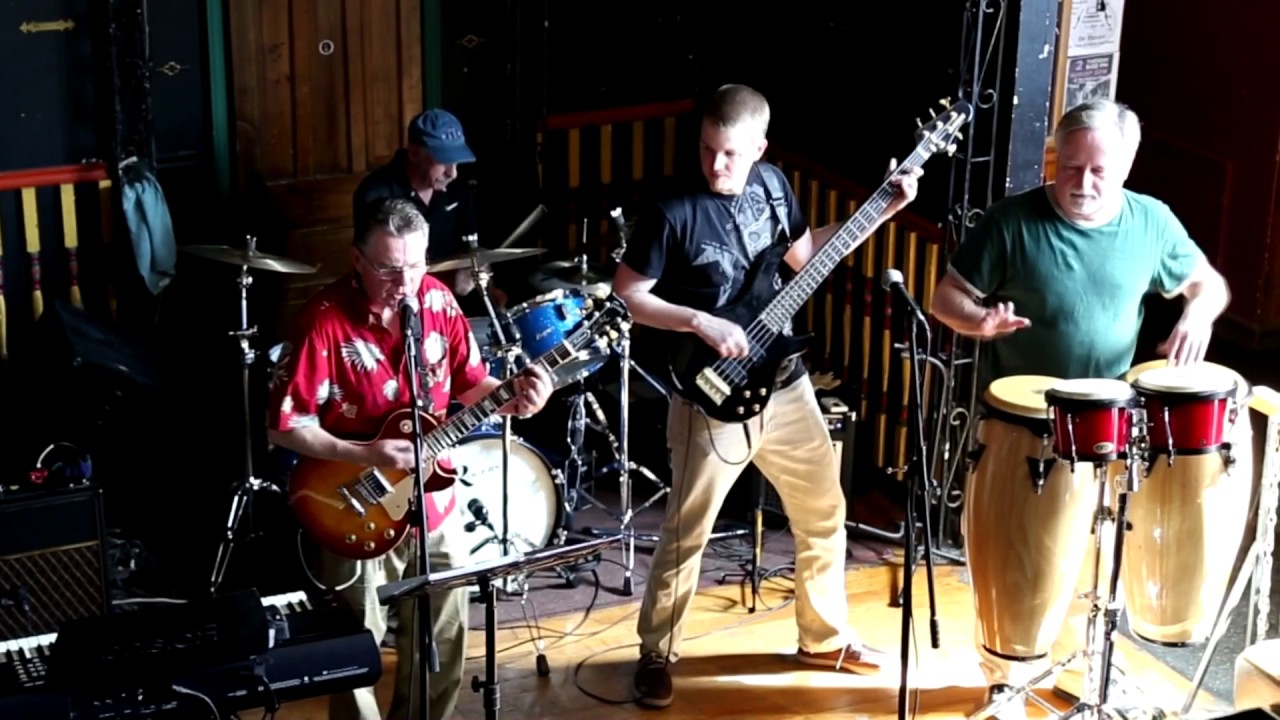 Ram Tiger Live At The Rainbow Sampler - YouTube