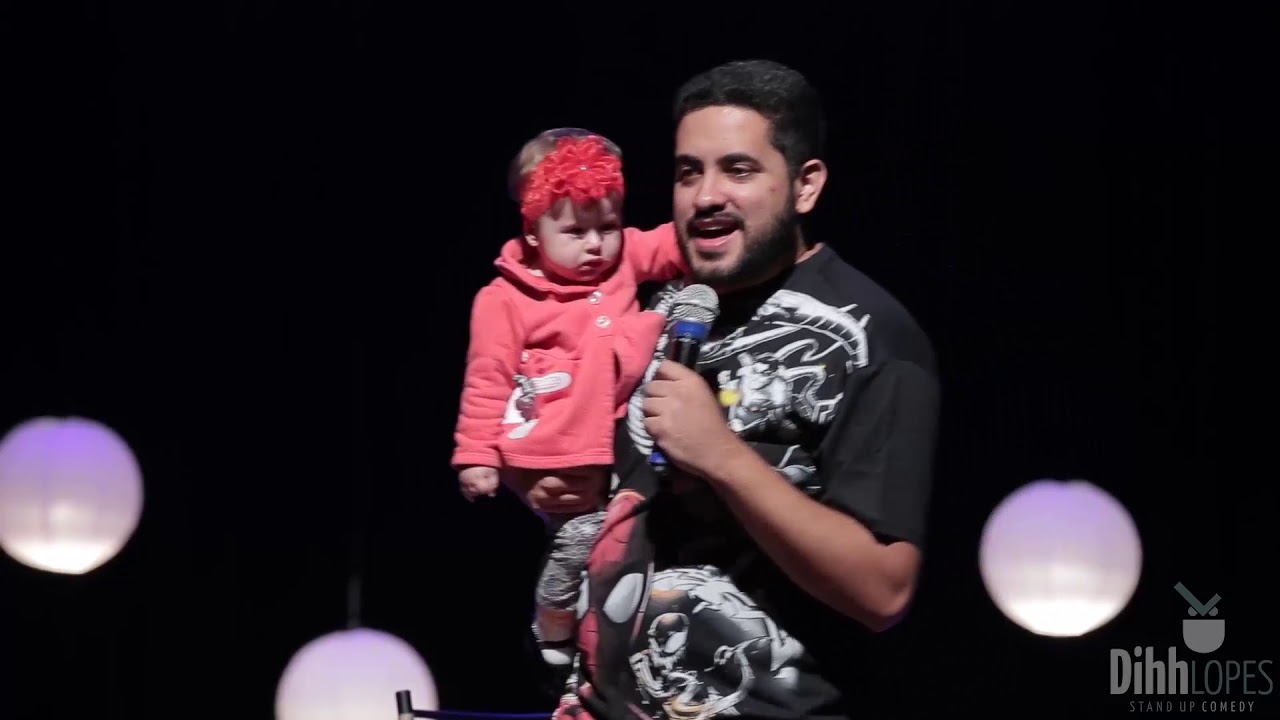 Dihh Lopes - O dia que tinha um bebê na plateia - Stand up Comedy - YouTube