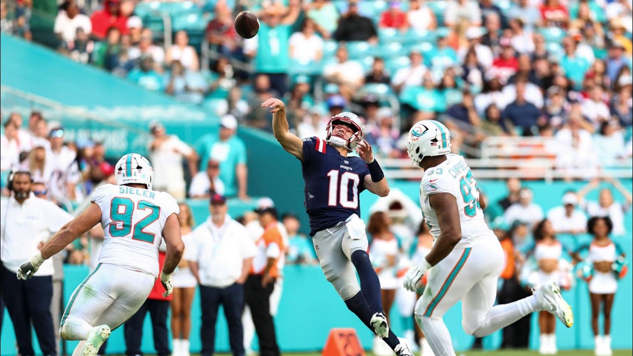 Drake Maye Touchdown pass on 4th & 15 to Austin Hooper- Patriots ...