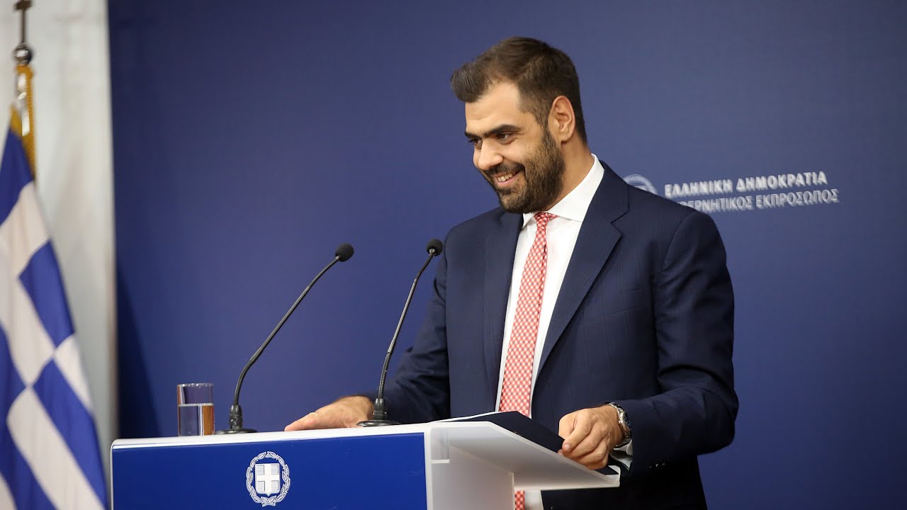 Eνημέρωση πολιτικών συντακτών από τον Κυβερνητικό Εκπρόσωπο Παύλο ...