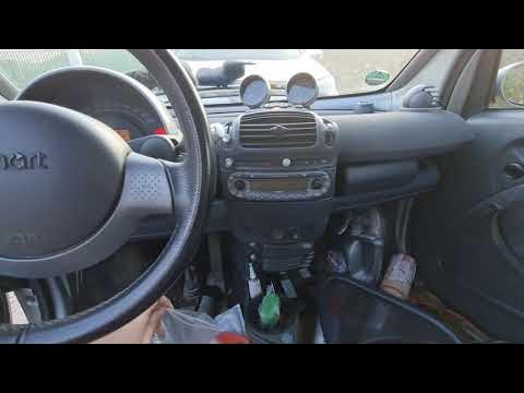 Demontare radio-cd Smart Fortwo 450 și înlocuire cu navigatie Becker I ...