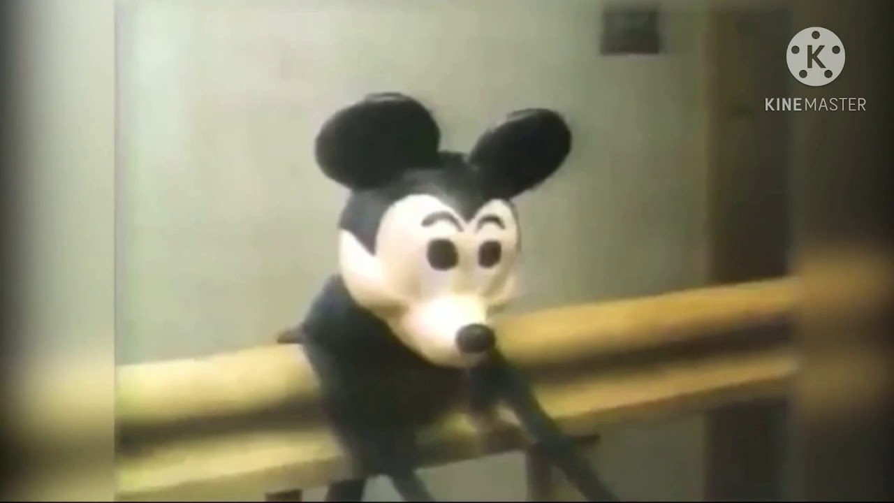 Mickey Mouse and Donald Duck screaming but reversed - YouTube