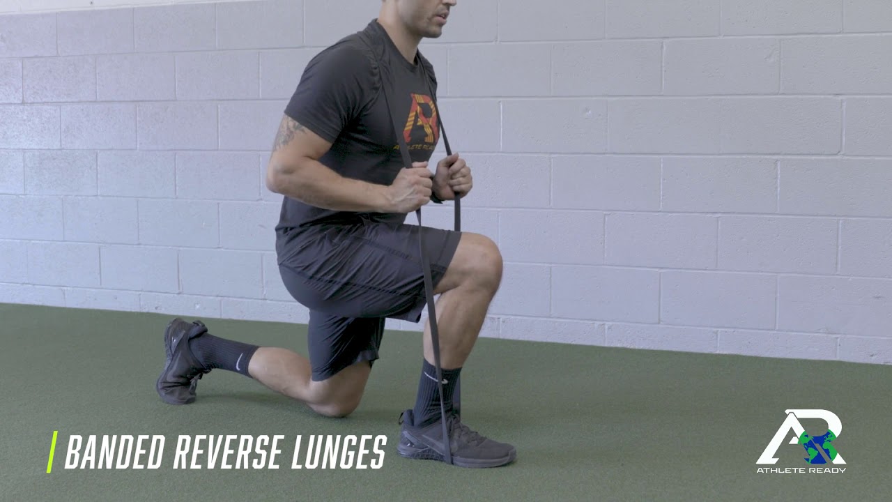 Banded Reverse Lunges - YouTube