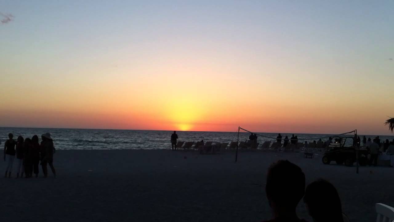 Green Flash on a sunset in Florida - YouTube