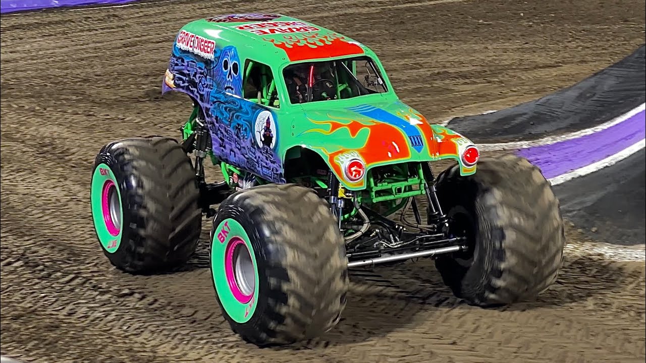 Monster Jam Superstar Challenge 2023 Highlights - YouTube