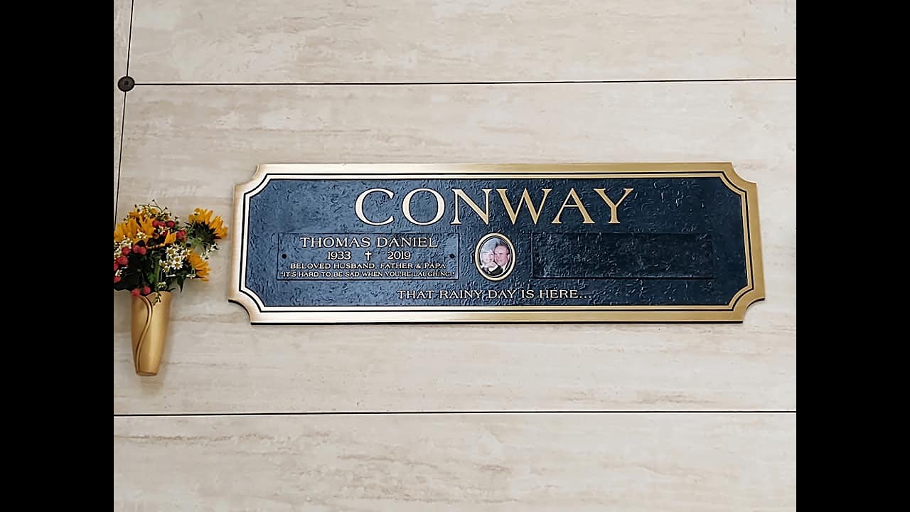THE GRAVE OF TIM CONWAY - YouTube