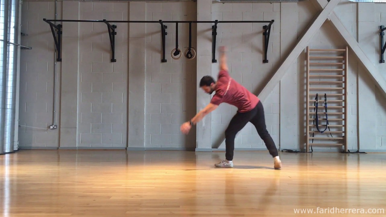 Movement training - Inversion: Single leg pike cartwheel - YouTube