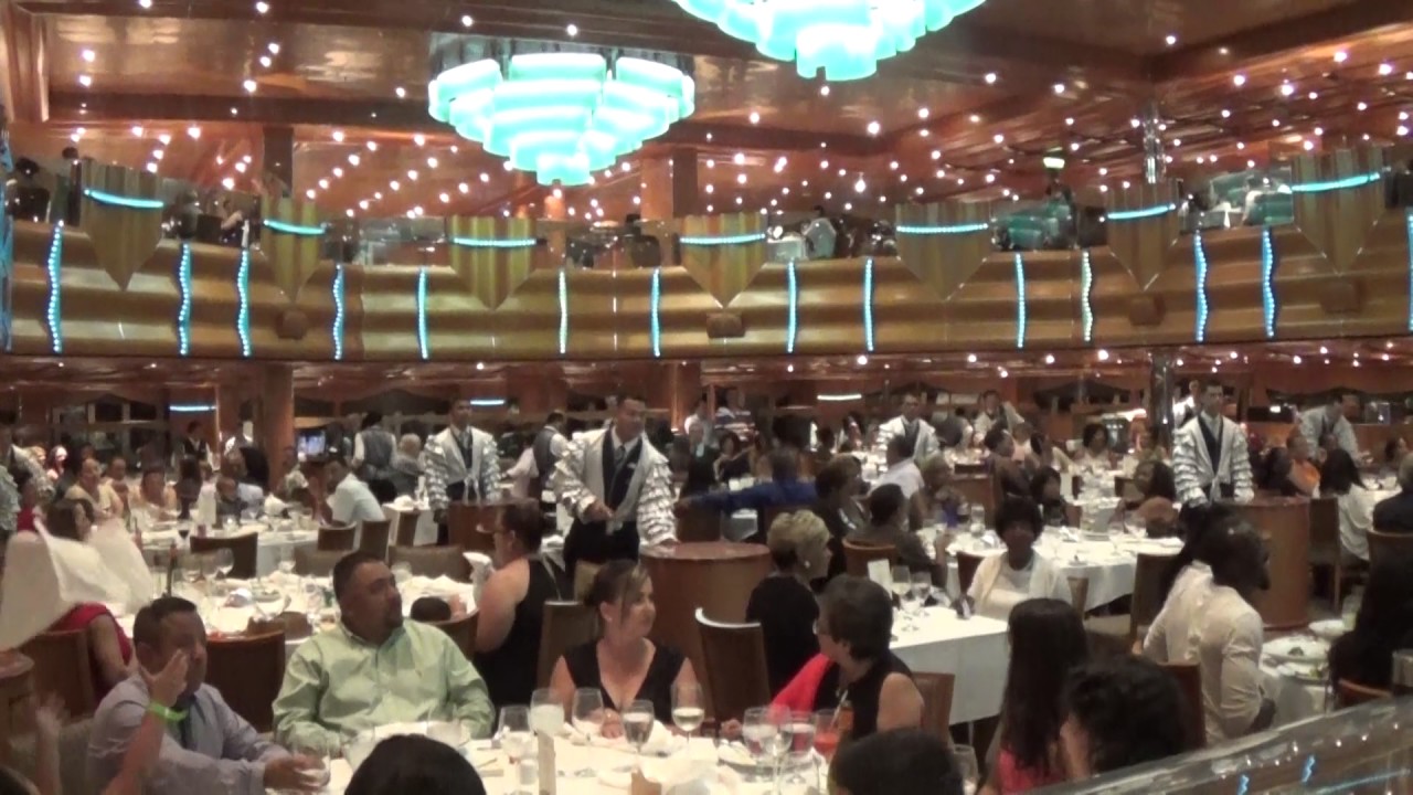 Carnival Magic, The waitress are preparing for the dance in the MDR ...