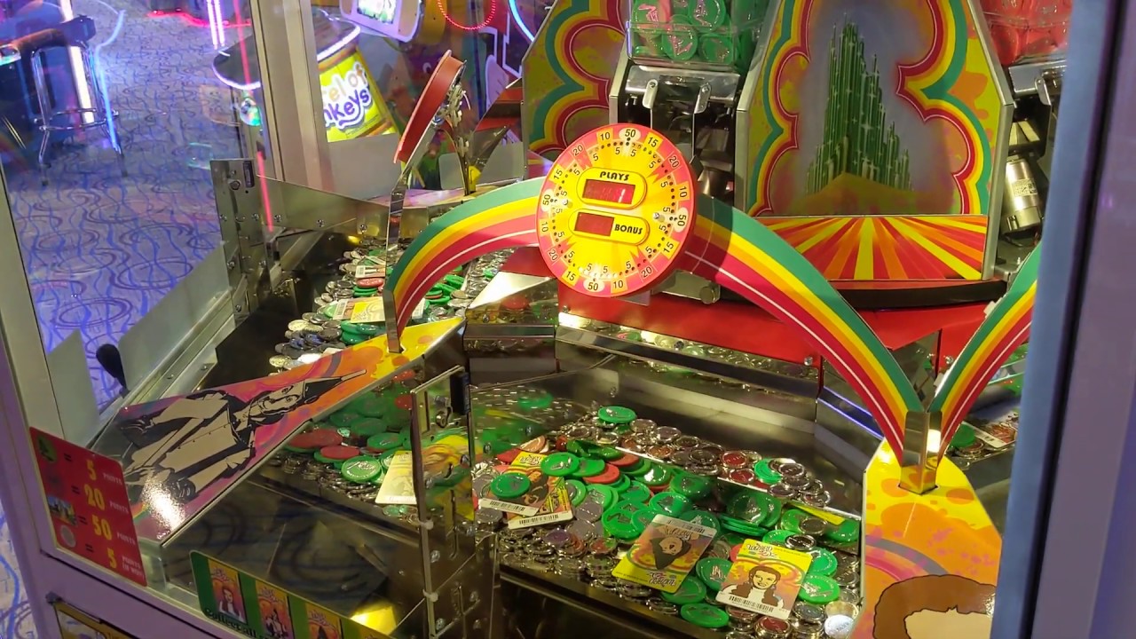 I Play The Wizard Of Oz Coin Pusher Game At Round 1 - YouTube