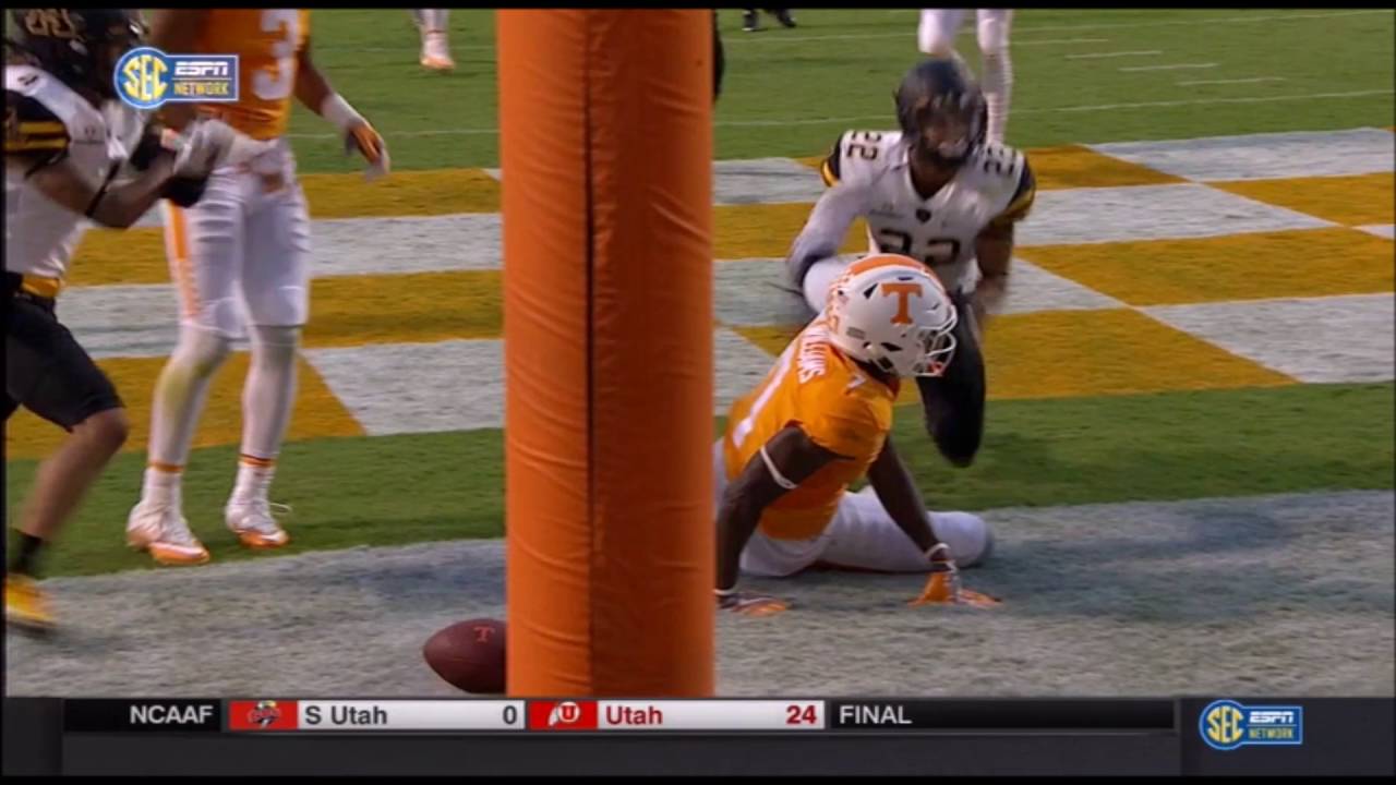 Process of the catch in End Zone - YouTube